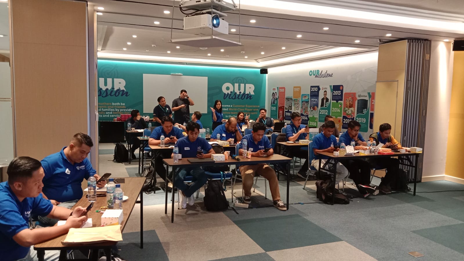 Unifam Gelar Meeting Sales dan Distributor Capability Training | United ...